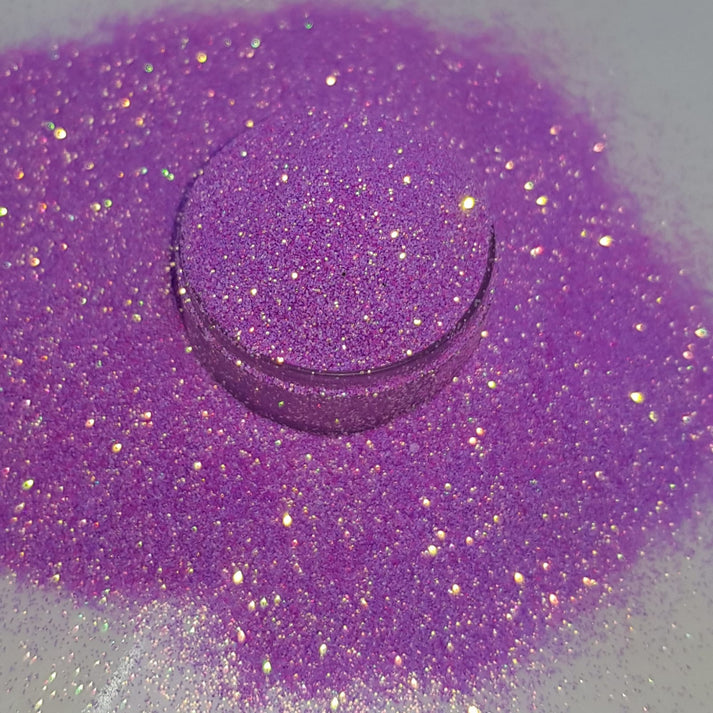 Neon Cosmos – Te Fraai Clara